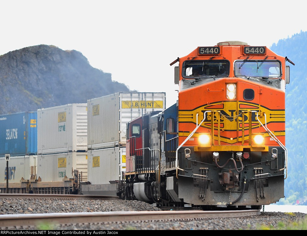 BNSF 5440